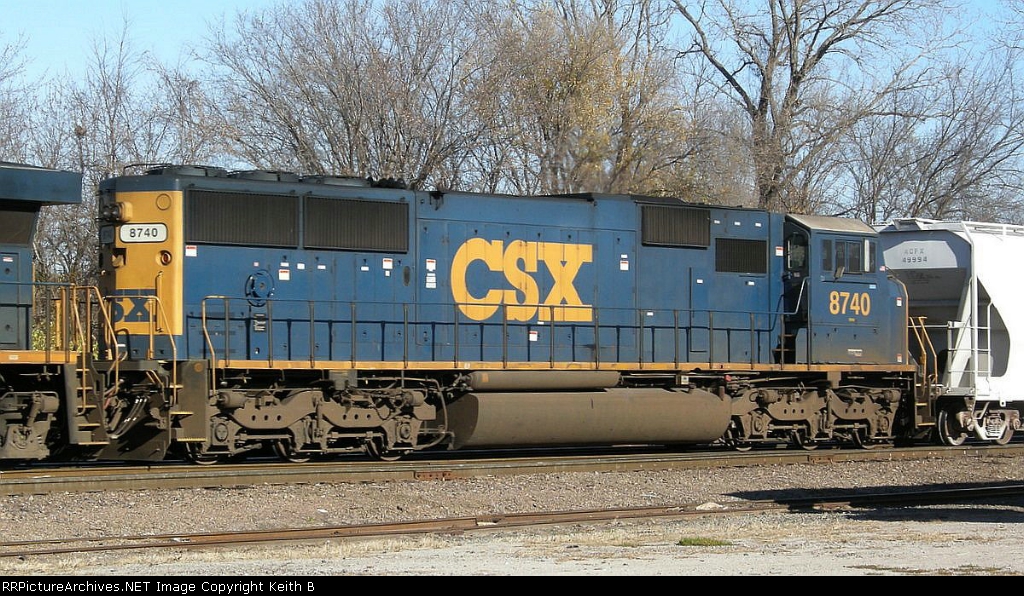 CSX 8740